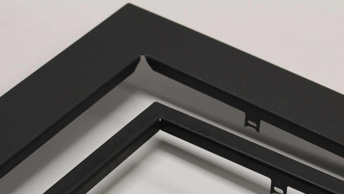 Linear outer finishing trims (black)
